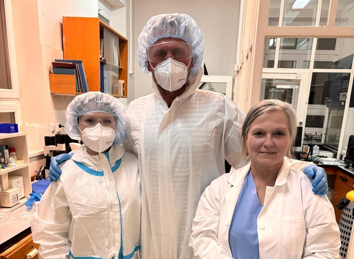 Reportér Jan Tuna se s NRL pro chřipku podíval na zoubek dezinformacím ...