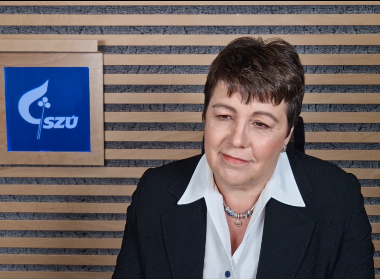 Hlavní hygienička ČR a ředitelka SZÚ Barbora Macková odpovídá ve video ...